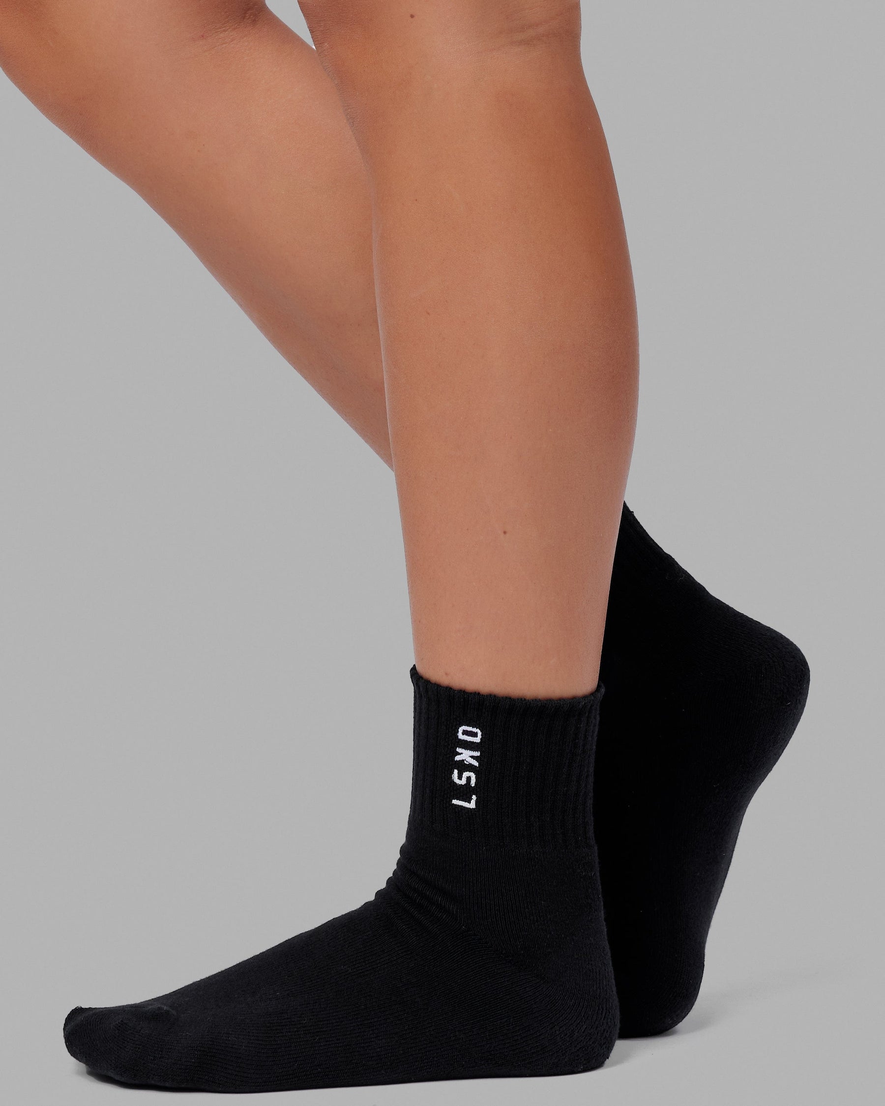 Signal 3 Pack Quarter Sock - Black-White | LSKD